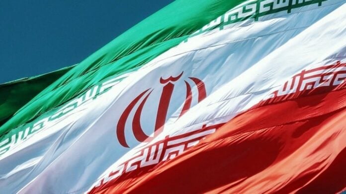 Iran trimite tinerii și sportivii să formeze scut uman în jurul ...