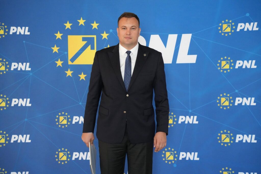 Oprea acuză pe Nicușor Dan de ingerință în PNL